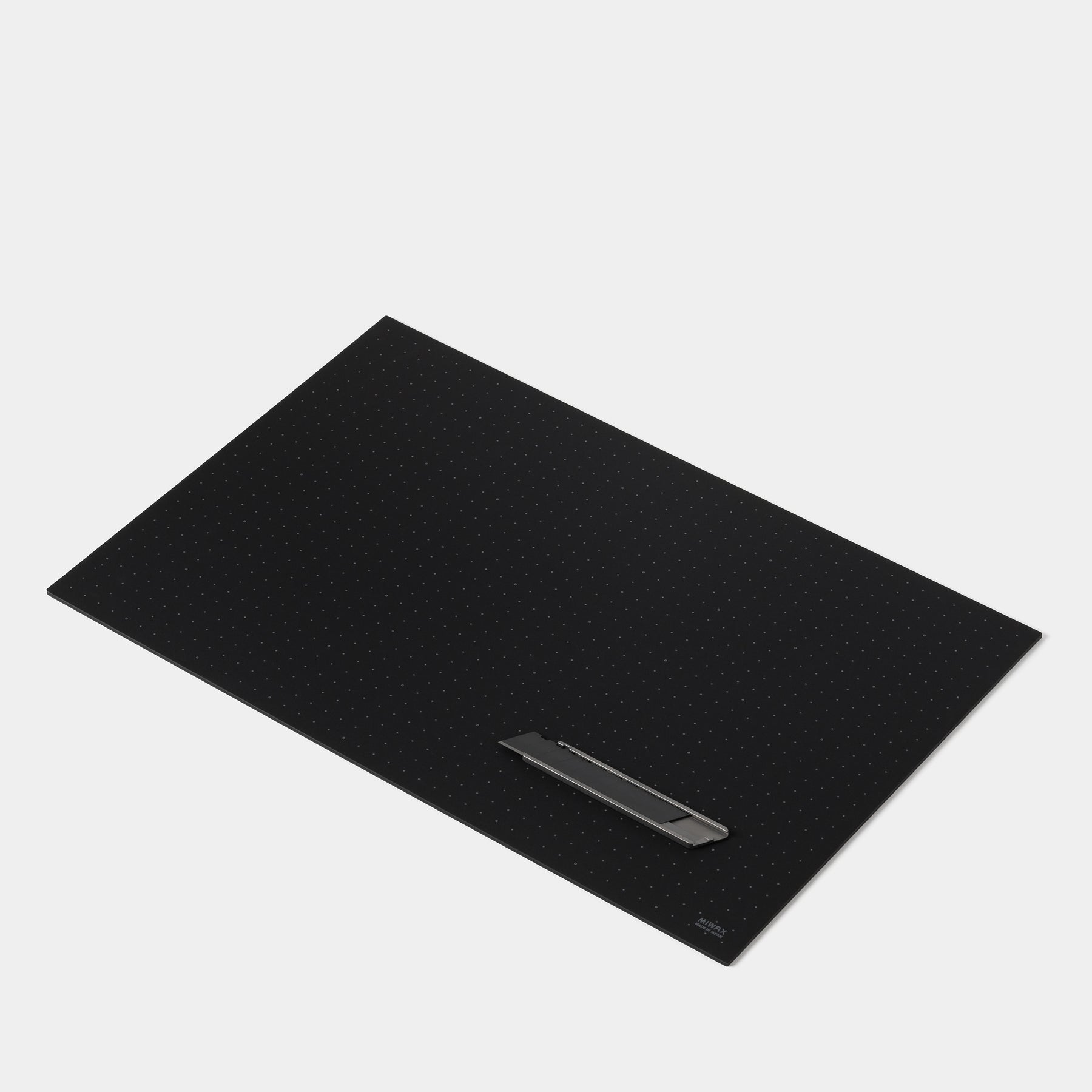 Miwax Cutting Mat by Yoshinori Narita – Good Design Award Winner
